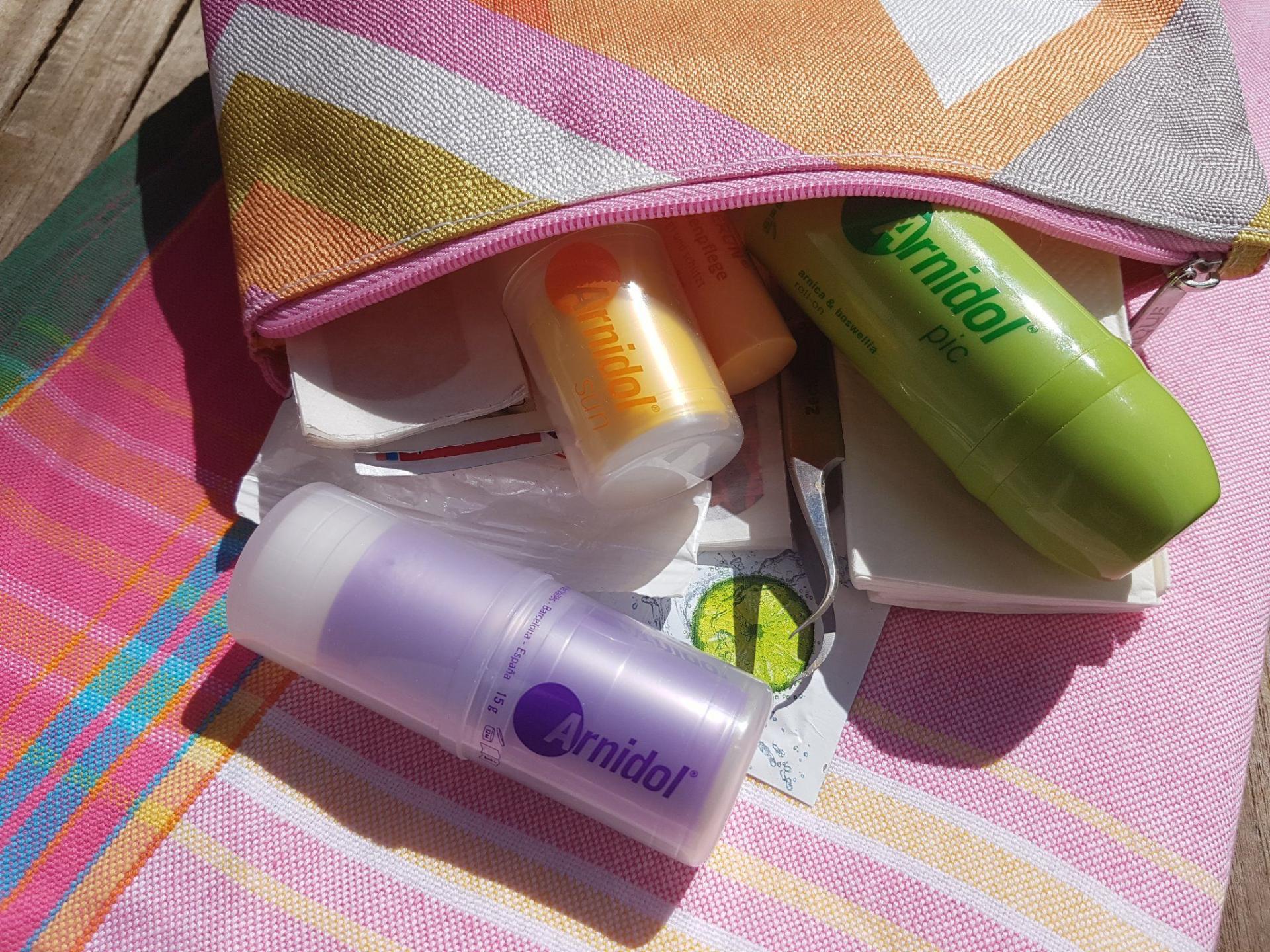 Notfallkit für Outdoor-Abenteuer - mit Sticks von Arnidol